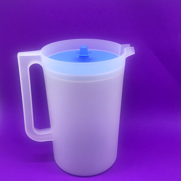 Tupperware | Kitchen | Tupperware Jumbo Jug 4 Liter White Blue | Poshmark